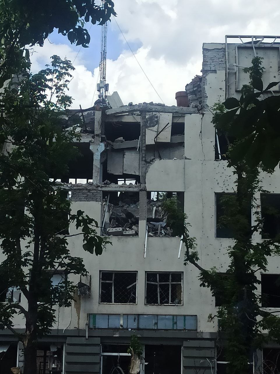 Окупанти вкрали у Укрпошти вцілілі приміщення в Маріуполі Новости